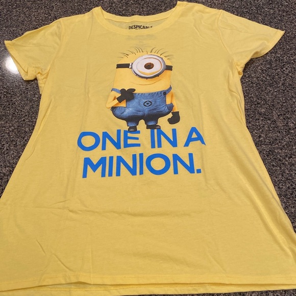 Universal | Shirts & Tops | Despicable Me 2 One In A Minion Tee | Poshmark
